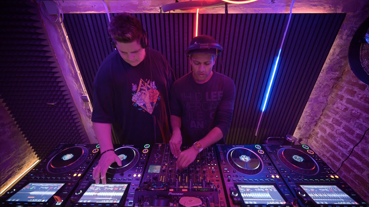 Cave session guest mix #2 B2B with Slomka | Techhouse | Steve Bug ...