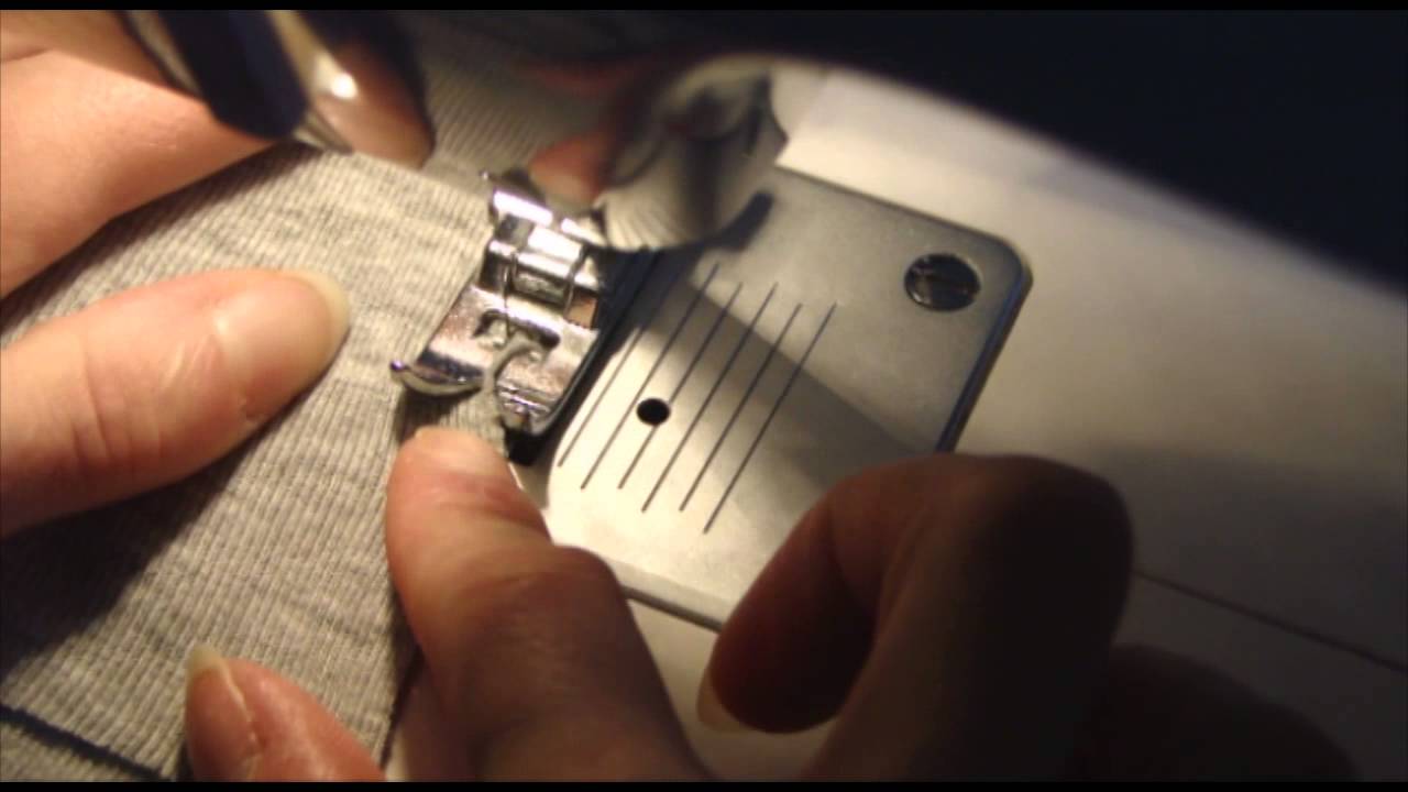 Leçon de couture #6 - Surfiler un tissu sans surjeteuse - YouTube