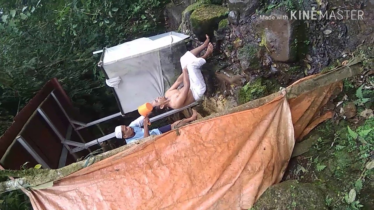 Ritual pemandian sumur 7 gunung karang banten - YouTube