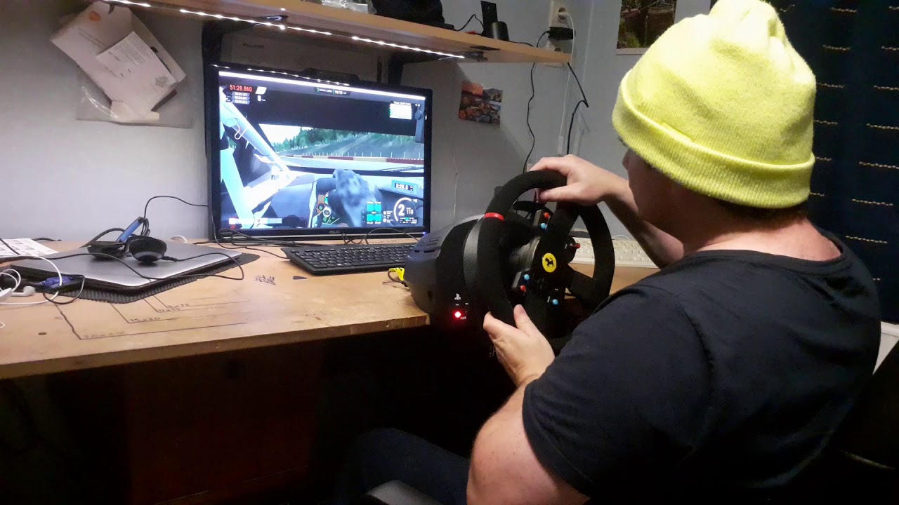 Premier test avec le T300 de chez Thrustmaster - YouTube