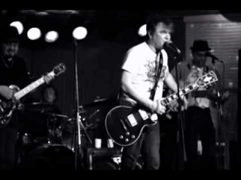 Mystic Kick rocks Cousin Vinnie's in Sudbury Ont - YouTube