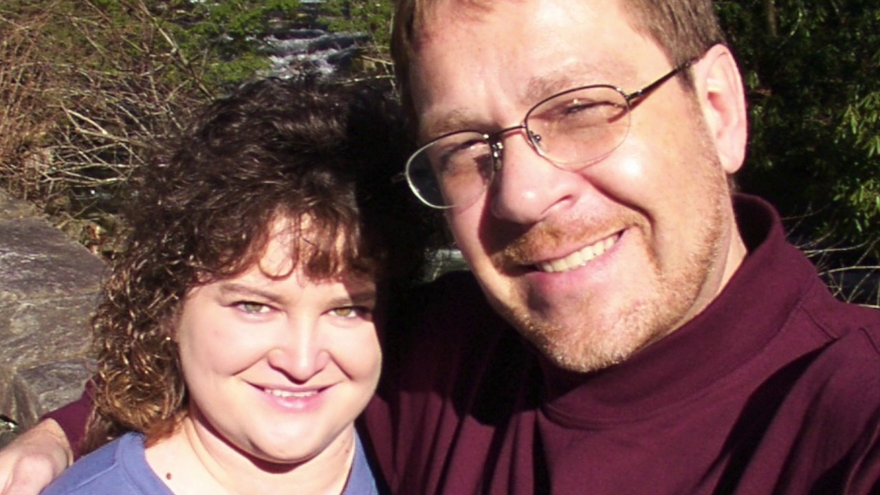 Paul and Lisa - YouTube