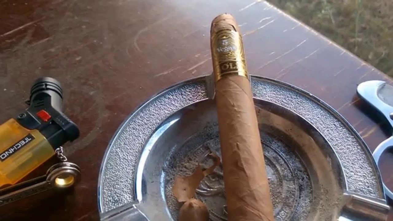 5 Vegas Gold Torpedo Cigar Review by Cigars & Whiskey - YouTube