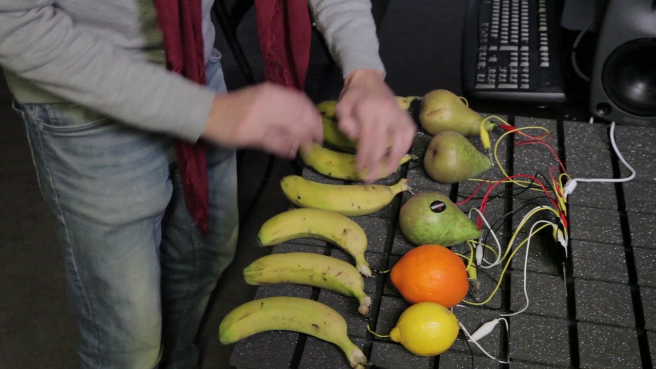 instrumento musical con frutas - YouTube