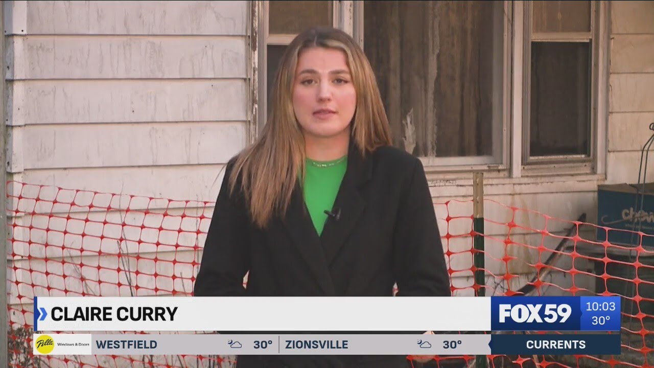 1 dead, firefighter injured in Maxwell fire - YouTube