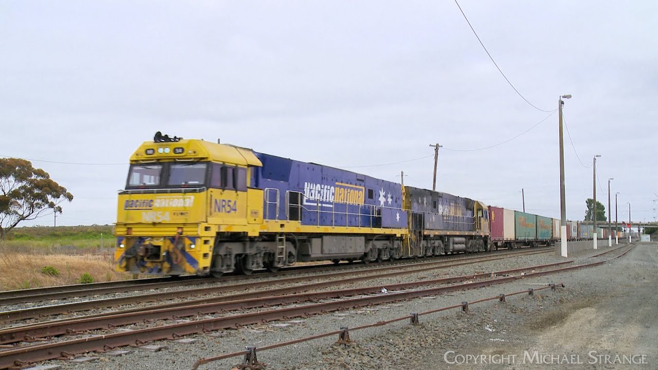 3AM5 Pacific National Container Train (30/11/2022) - PoathTV Australian ...