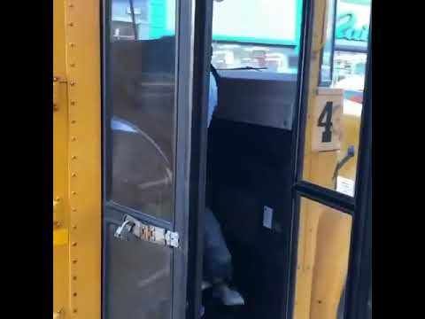 Kid thrown off bus NYC - YouTube