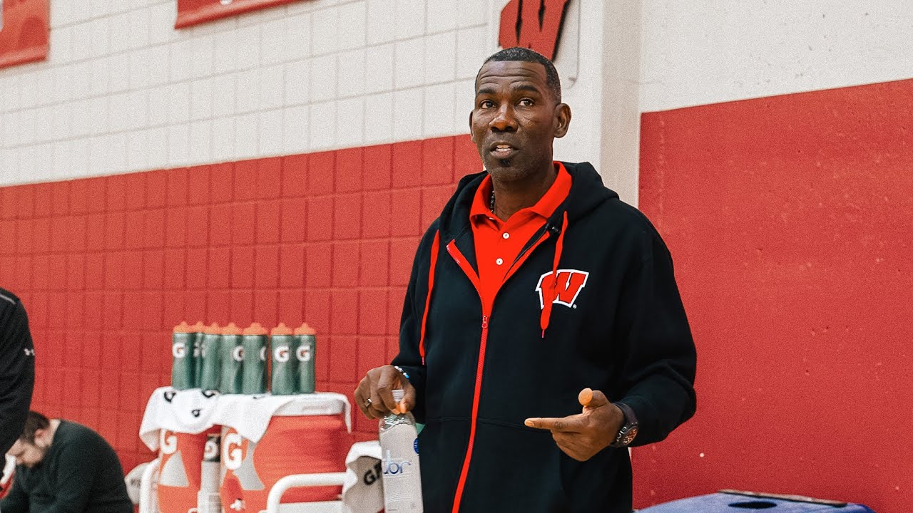 Michael Finley Delivers a Powerful Message to the Wisconsin Basketball ...