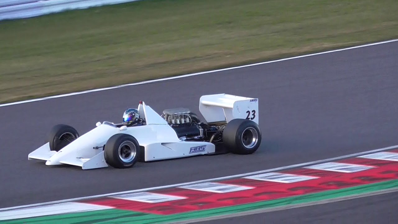 Suzuka Sound Of Engine 2017 F3000 Test Car - YouTube