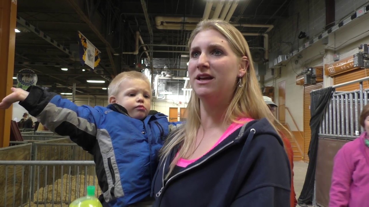 One farm family sticks together at 2017 Farm Show - YouTube