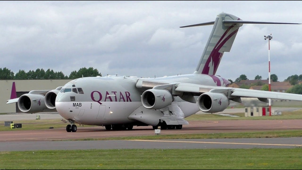 Qatar Emiri Air Force C-17A Globemaster III Take Off at RIAT 2019 - YouTube