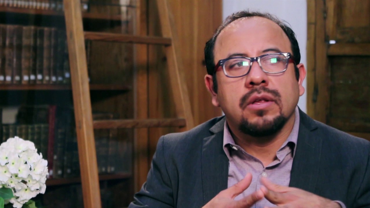 Entrevista al Dr. Rafael Castañeda. - YouTube
