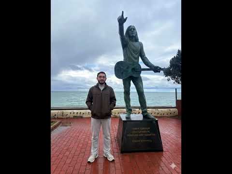 Deniz İnan ( Kızıl Karanfilim)