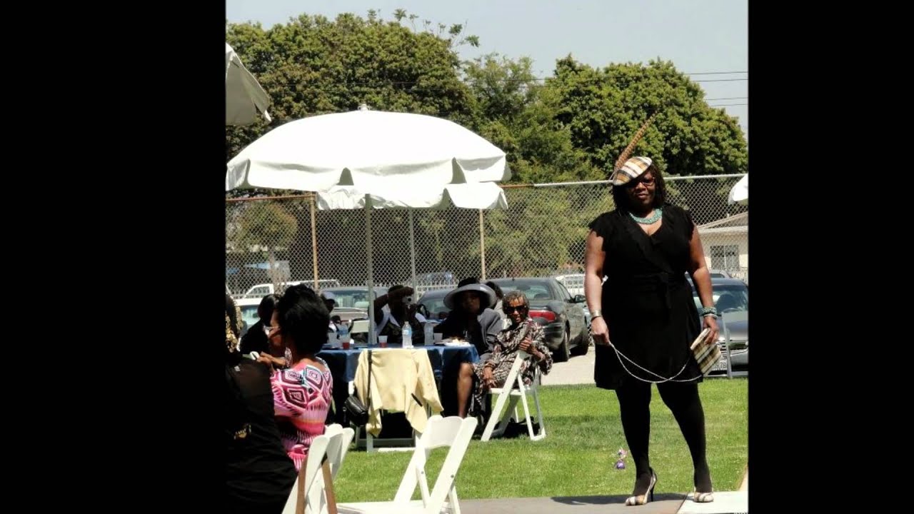 Essie Edwards 2012 Annual Fashion Show - YouTube