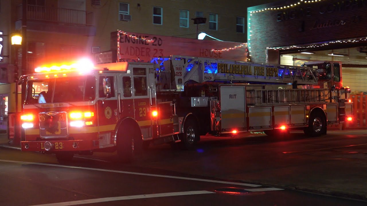 Philadelphia Fire Department Ladder 23 Responding - YouTube
