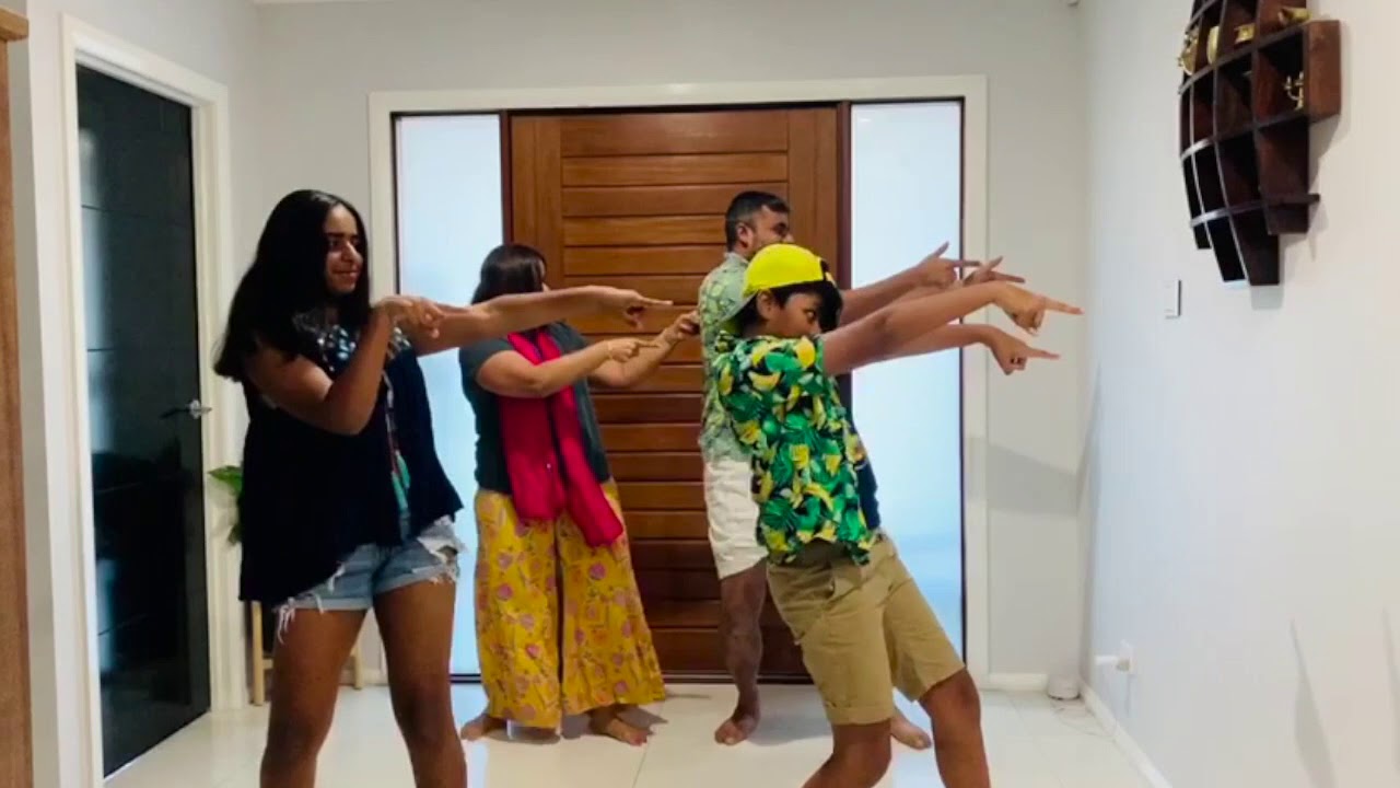 Colonial Cousins - Family Dance :) - YouTube