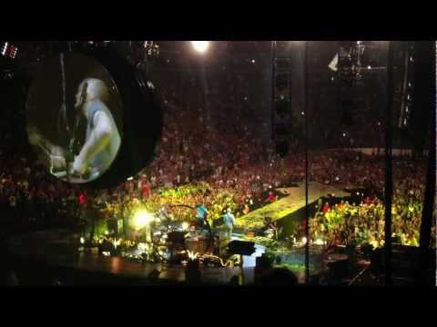 Coldplay - Yellow (Live-Philadelphia 2012)