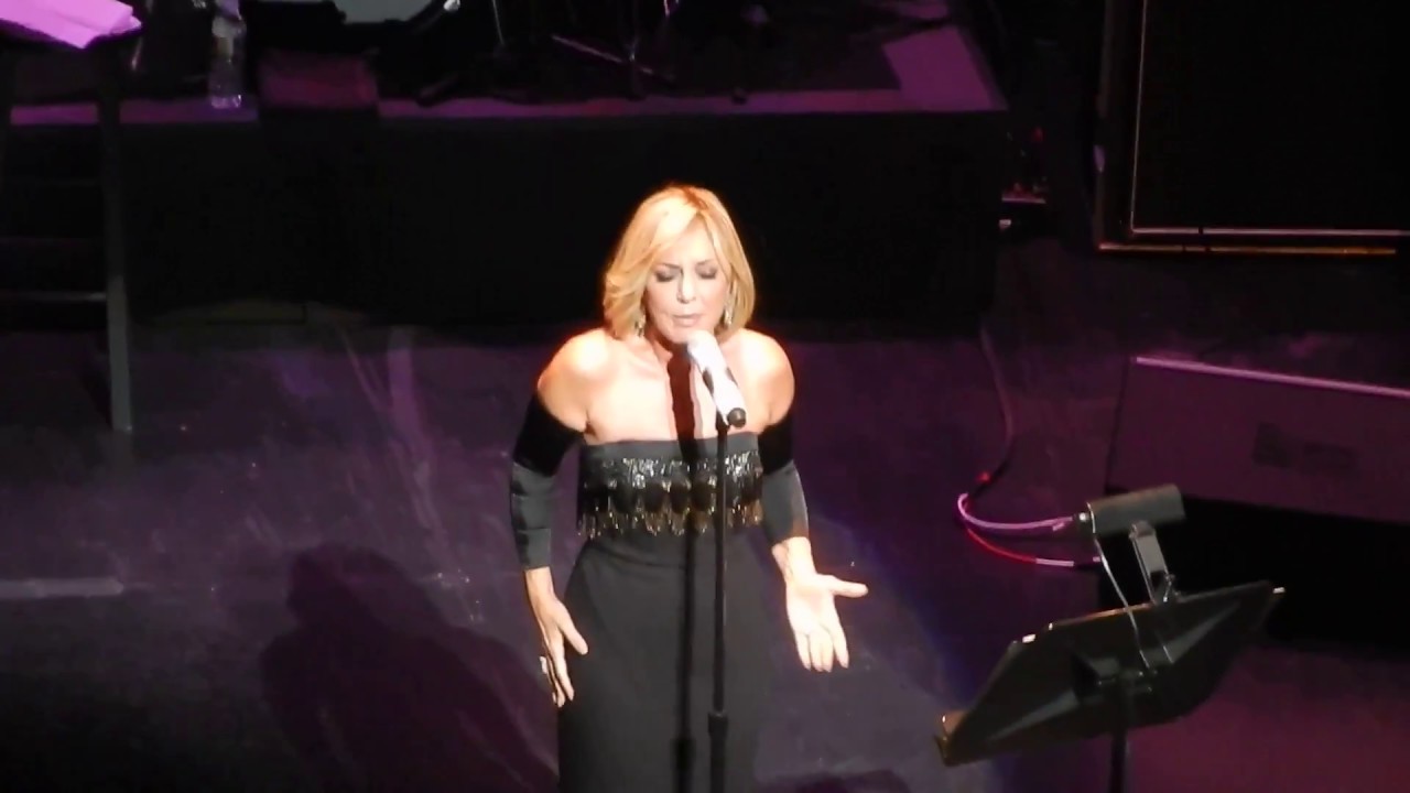 Googoosh Concert Cobb Energy Center Atlanta HD (Part 1) - YouTube