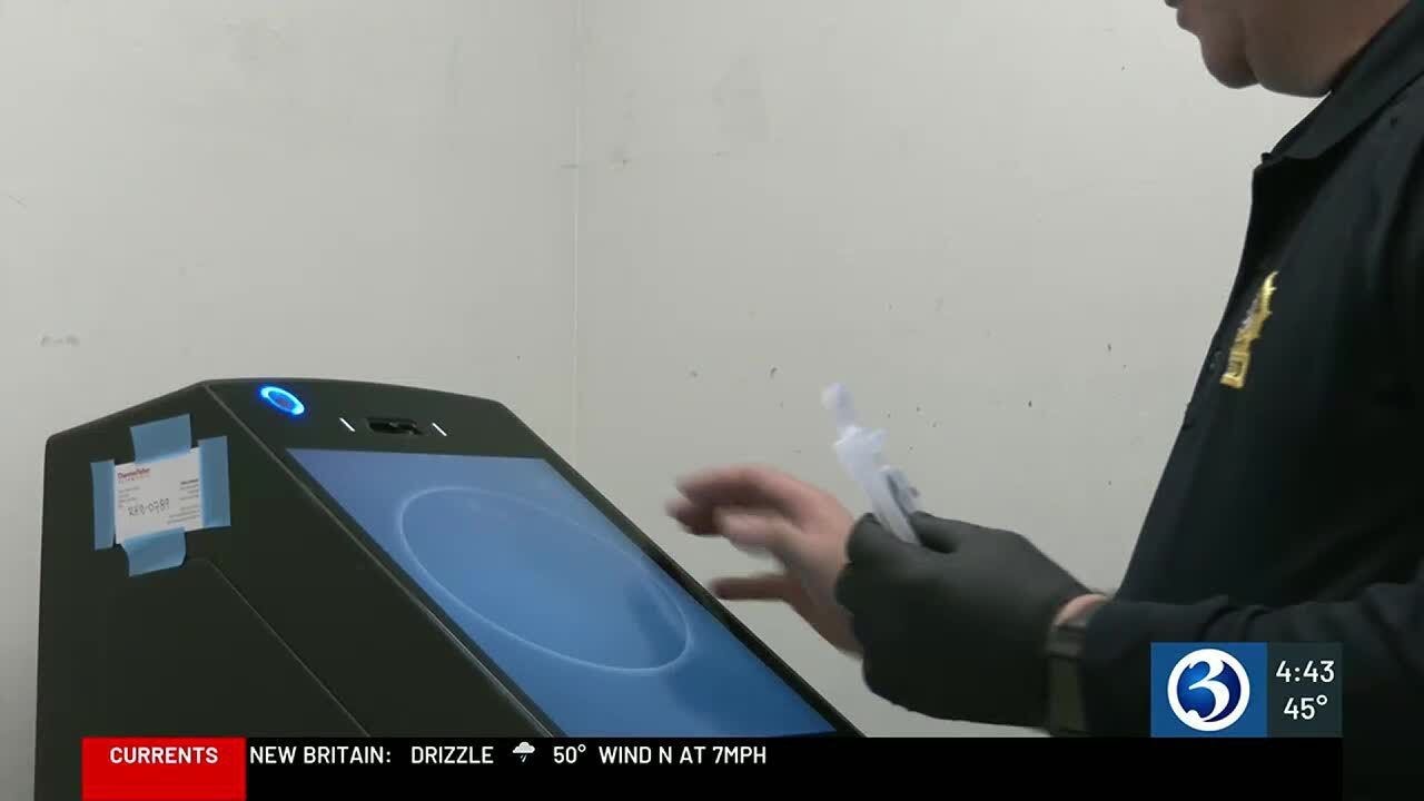 Police departments using rapid DNA technology - YouTube