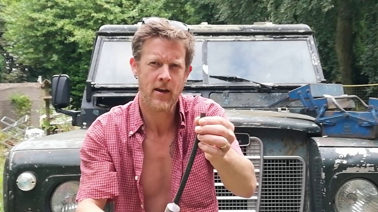 Bleeding brakes on a land rover series 3 - YouTube