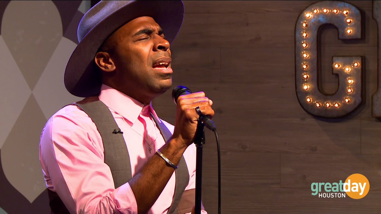 MAJOR. Interview/Performance - YouTube