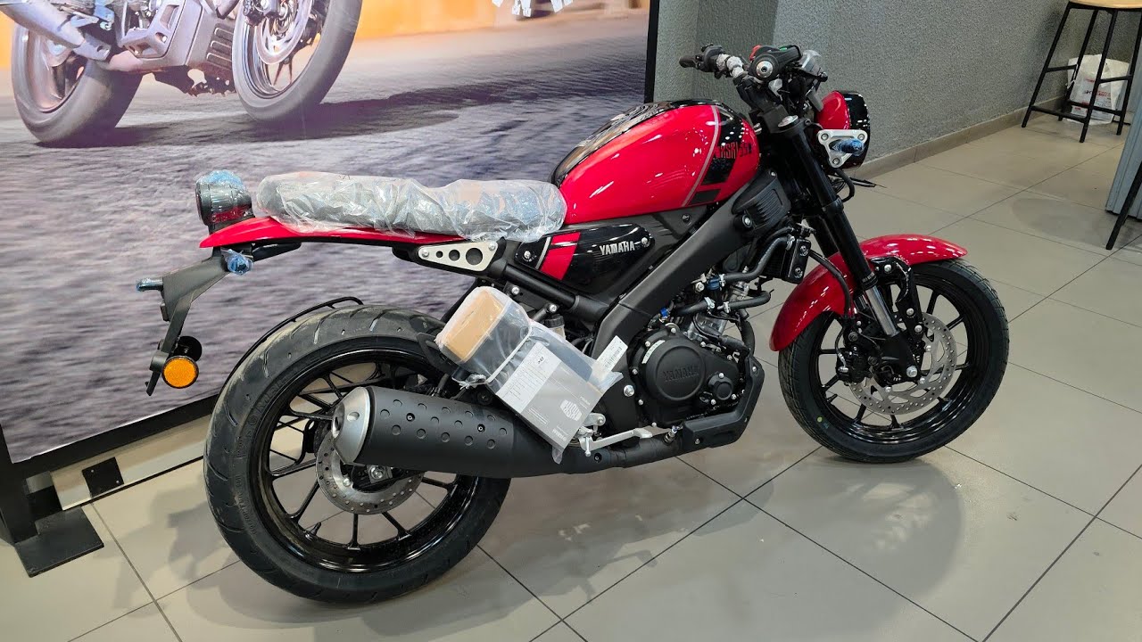 All New 2025 Yamaha XSR 155 - Vivid Red - YouTube