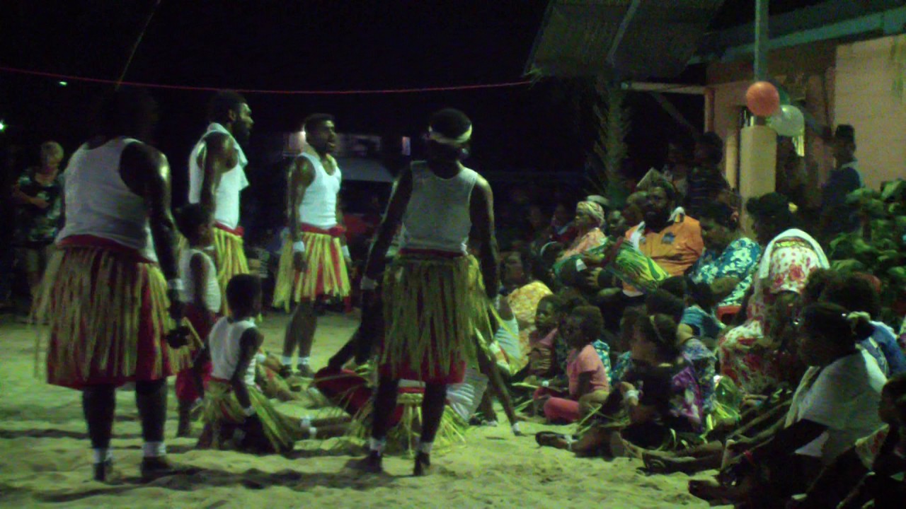 Mabuiag Island dancers @kubin - YouTube