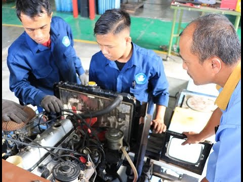 Manajemen Bengkel Teknisi Lab.Pendidikan Teknik Otomotif Kelas B - YouTube