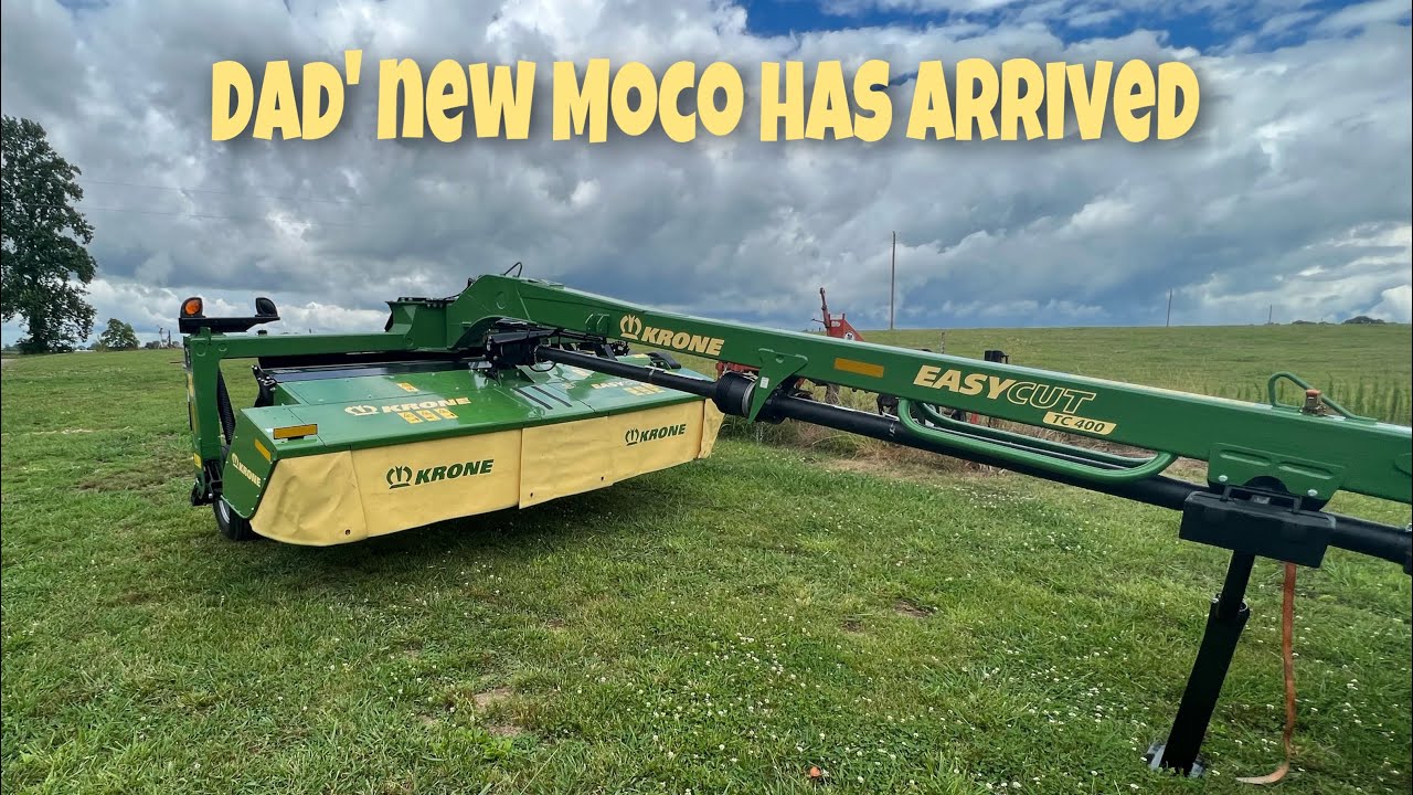 First Look at the Krone Easy Cut TC 400 - YouTube