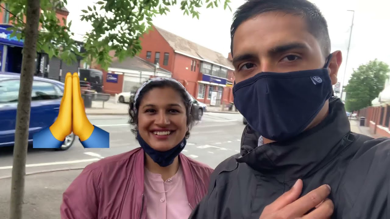 Parul koh Lahori Suit suit karta woh bhi England meh| Indian vlogger in ...