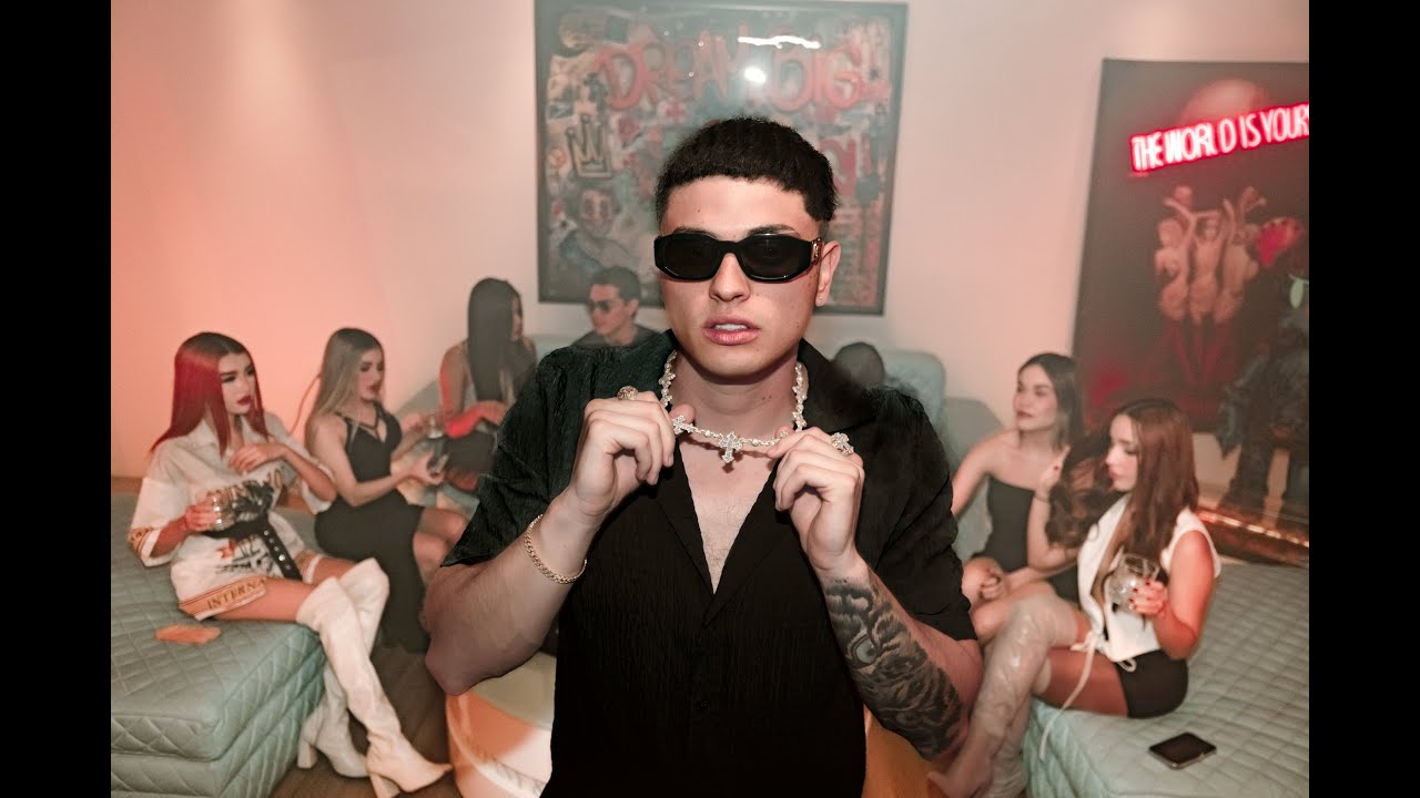 TR Pablo X La Loquera - ME PONGO MAL ( Video Oficial ) - YouTube