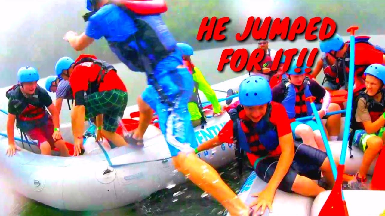SAVING RAFTERS!! WHITE WATER RAFTING *STORM* - YouTube