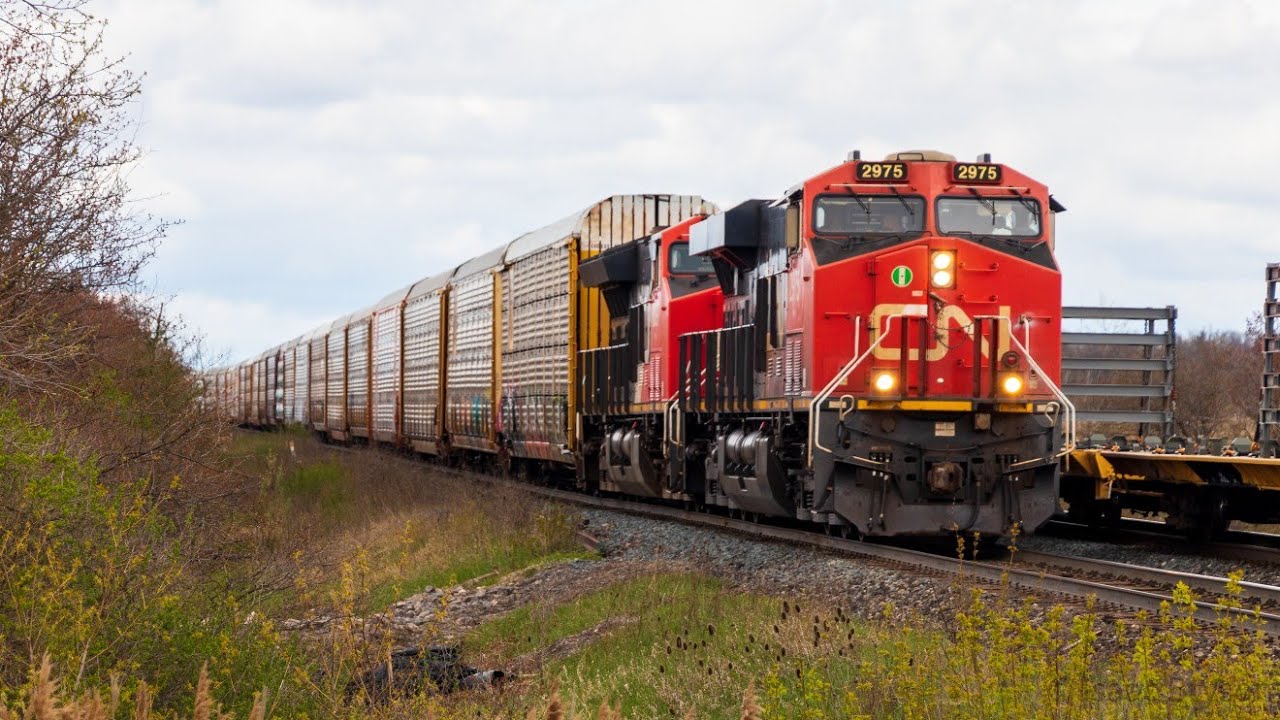 TRAIN MEET! CN Trains at Ash (APR 24/23) - YouTube