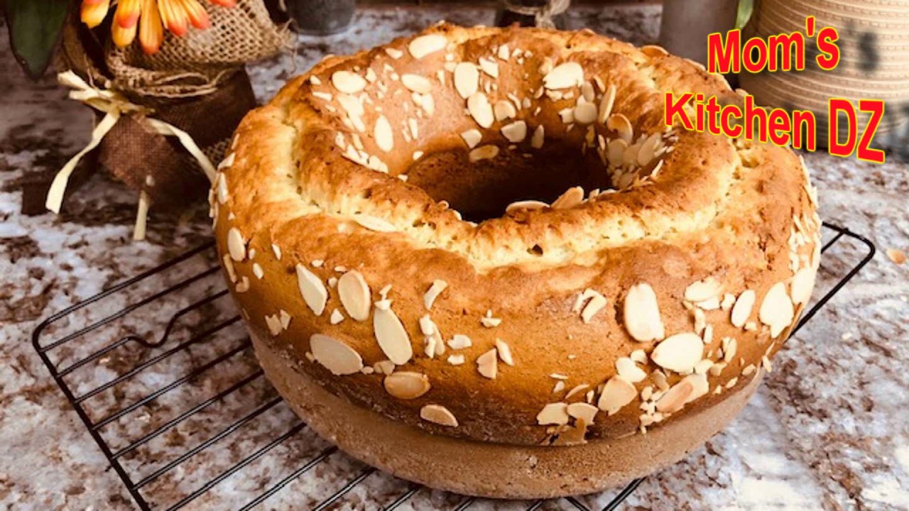 BANANA SPONGE CAKE - YouTube