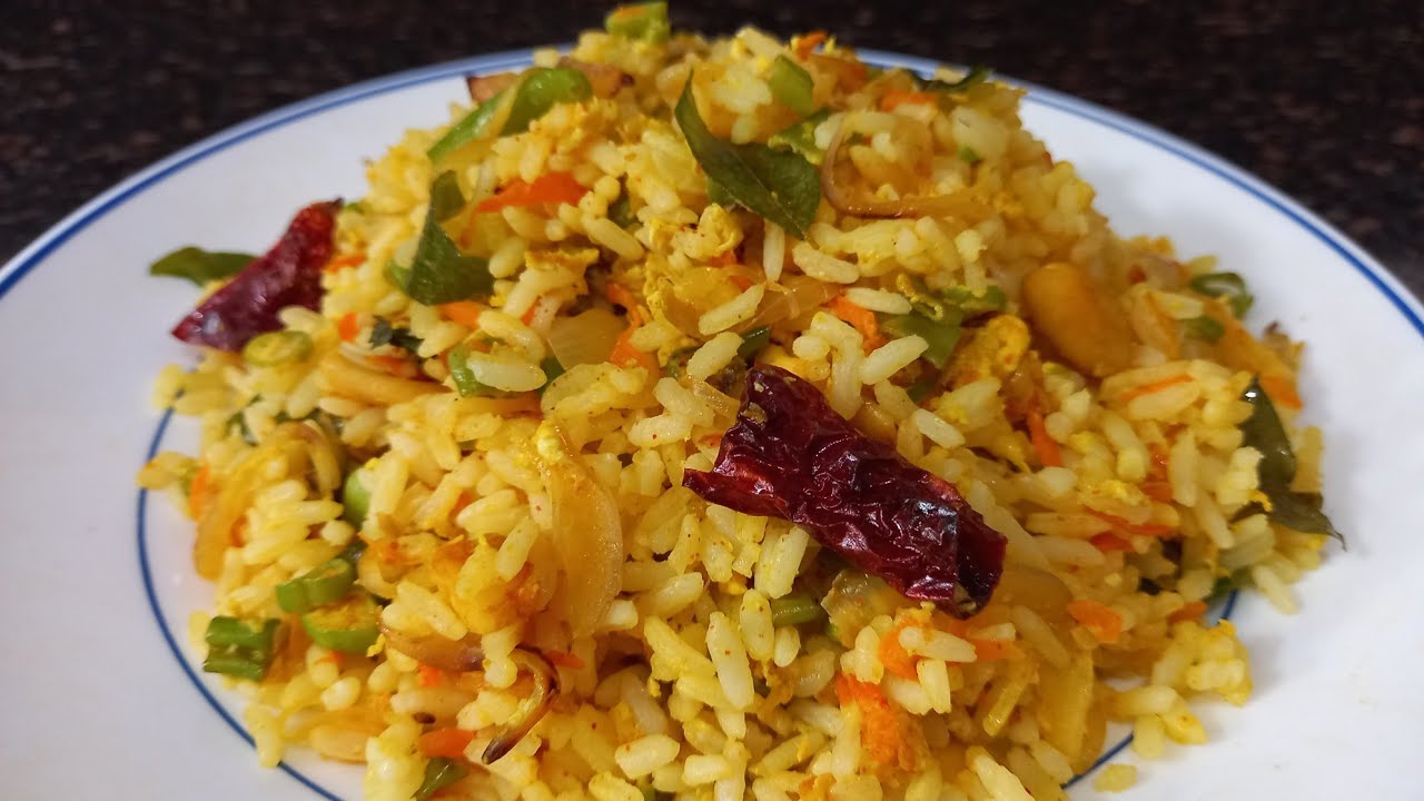 Vegetable Egg Rice: A Flavorful and Nutritious One-Pot Meal - YouTube