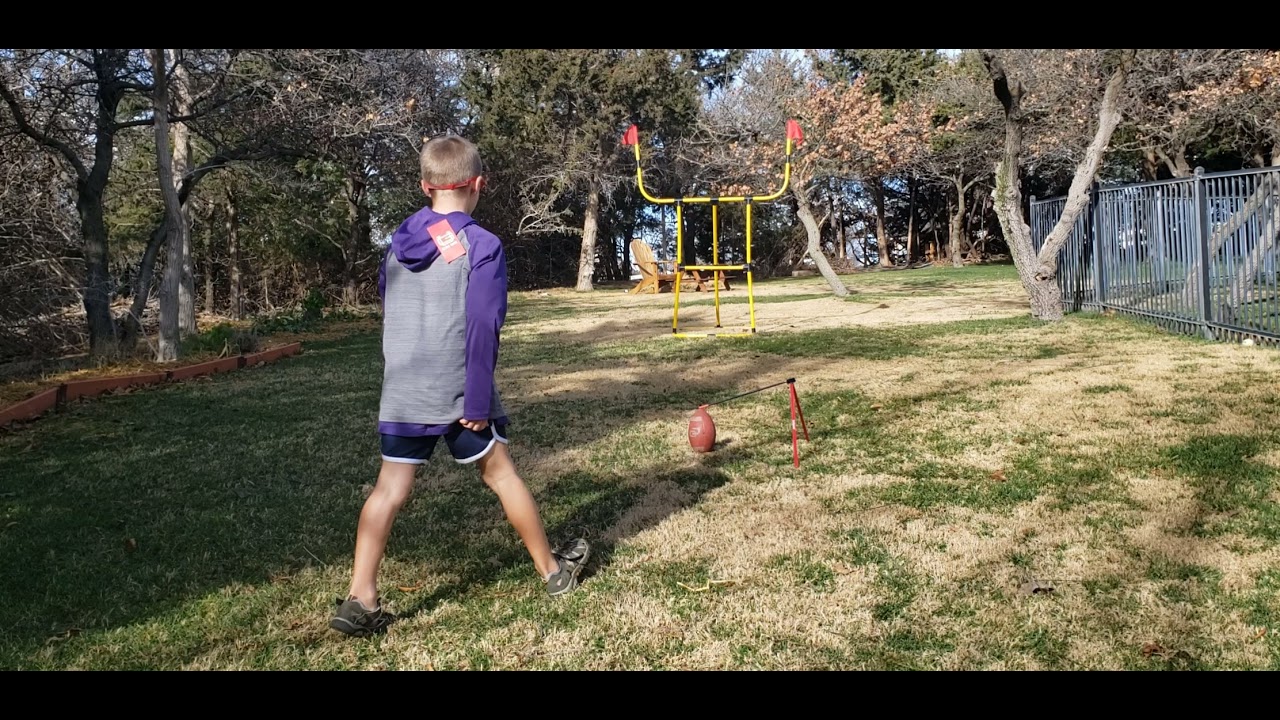Field Goal Practice on Christmas - YouTube