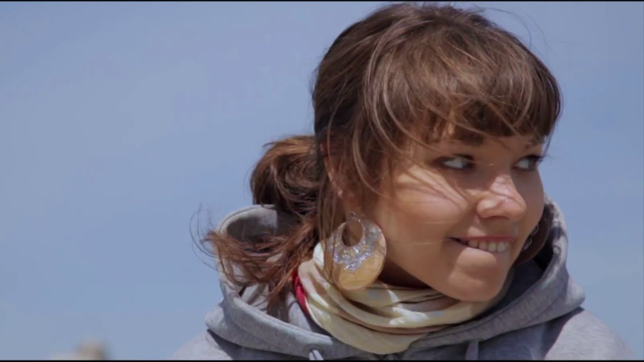 LF0354 : Skilled Girl On A Pickpocket Spree! - YouTube