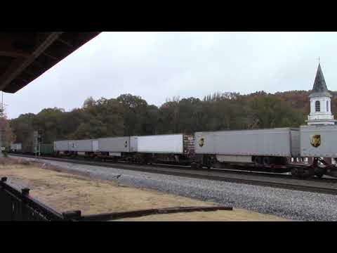 NS 9668 leads NS 26C through Lindale, GA - YouTube