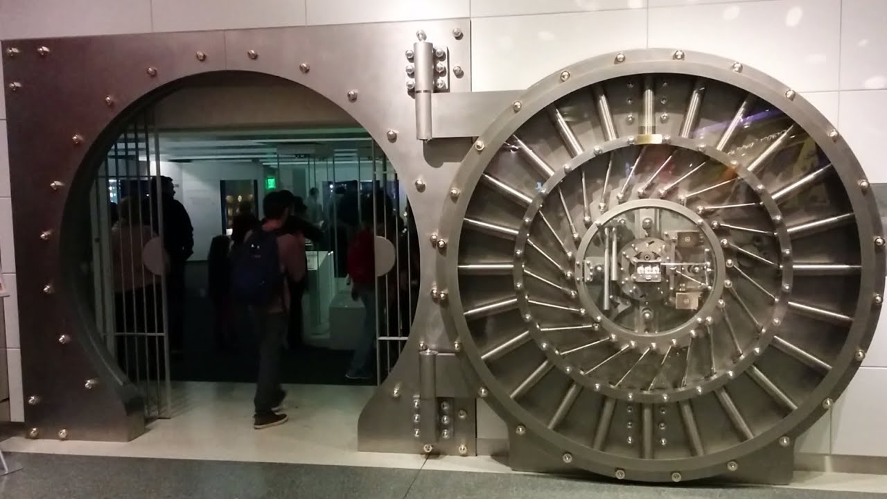 The Value of Money exhibit at the National Museum of American History ...