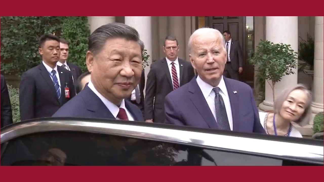 President Xi Jinping proudly introduces the Hongqi sedan to President ...