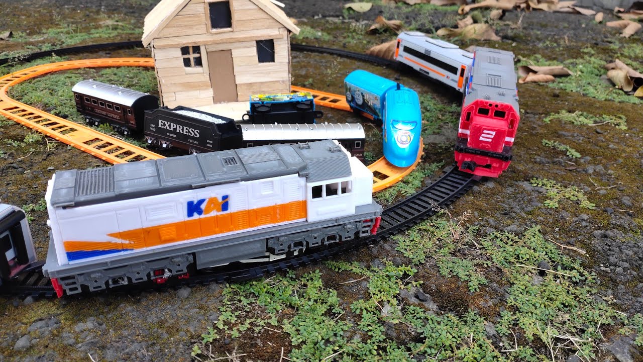 hello train cc205 || longest carriage guys, - YouTube