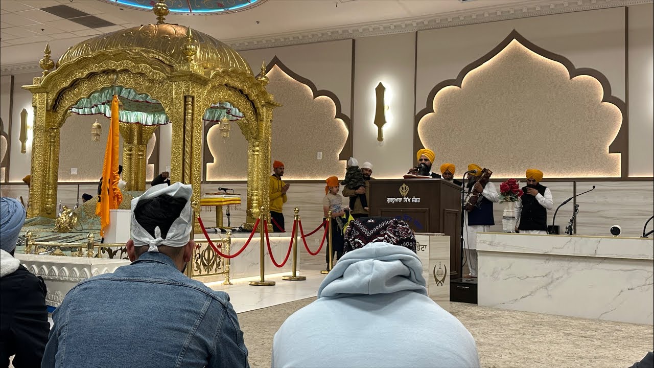 Gurdwara Sikh Sangat Brampton #canada #sikh temple #viral #shorts #viralvideo #ytshort - YouTube