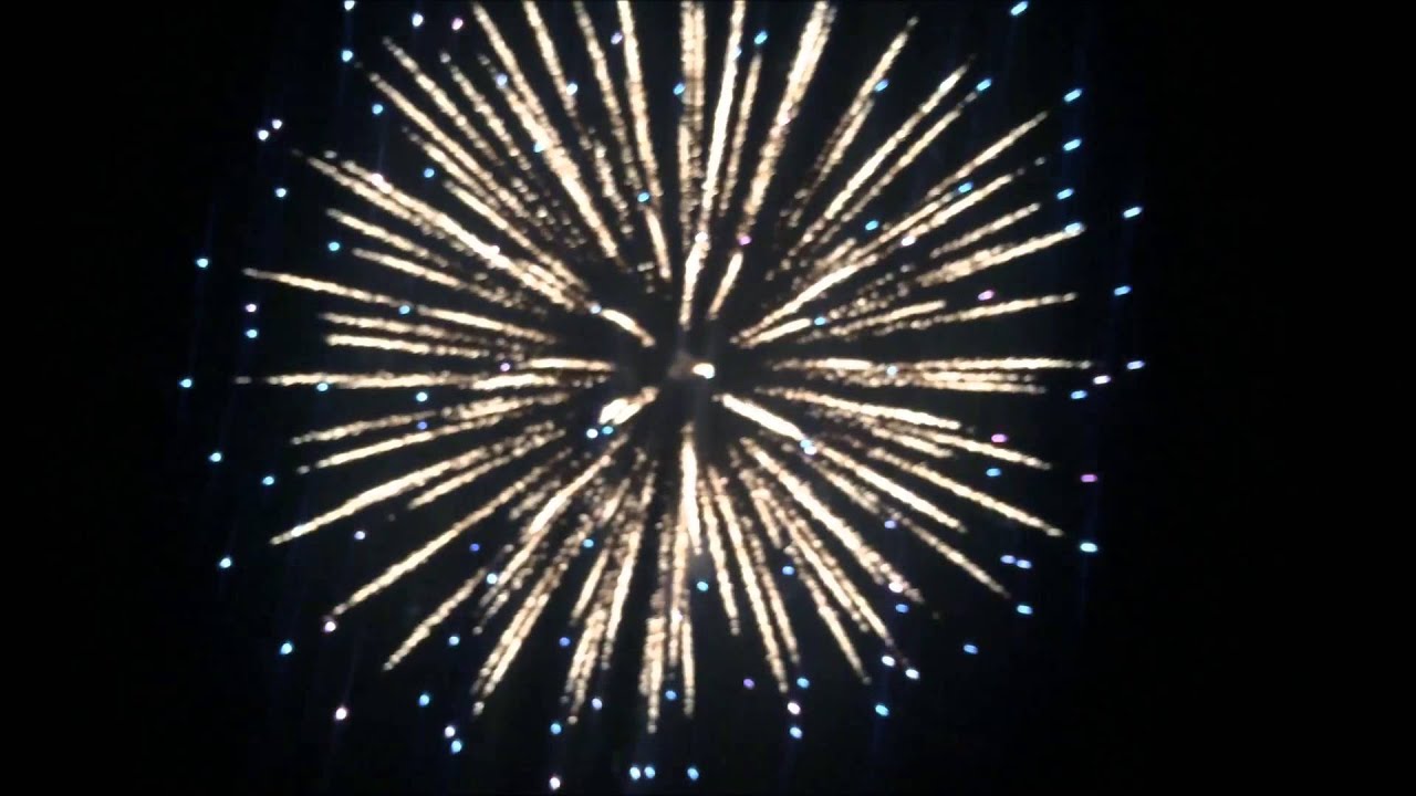 Fireworks Show 2015 Thunder Over Melrose - YouTube