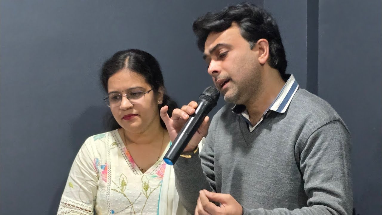 Meri Aawaz Hi Pehchan Hai (Cover) Mrs Garima Sharma - YouTube