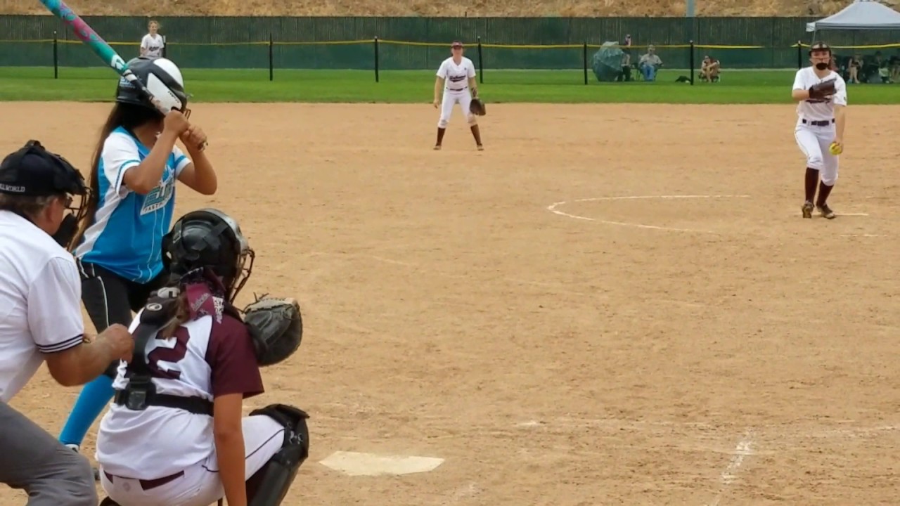 Batbusters fastpitch pitcher 12u throwing gas - YouTube