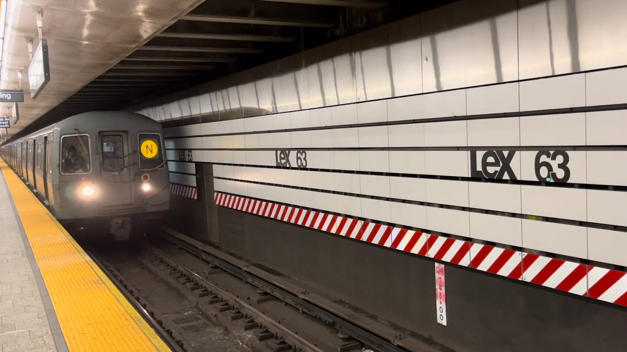 MTA IND 2 Ave Line: R68 Rerouted (N) + R46 (Q) Trains At Lexington ...