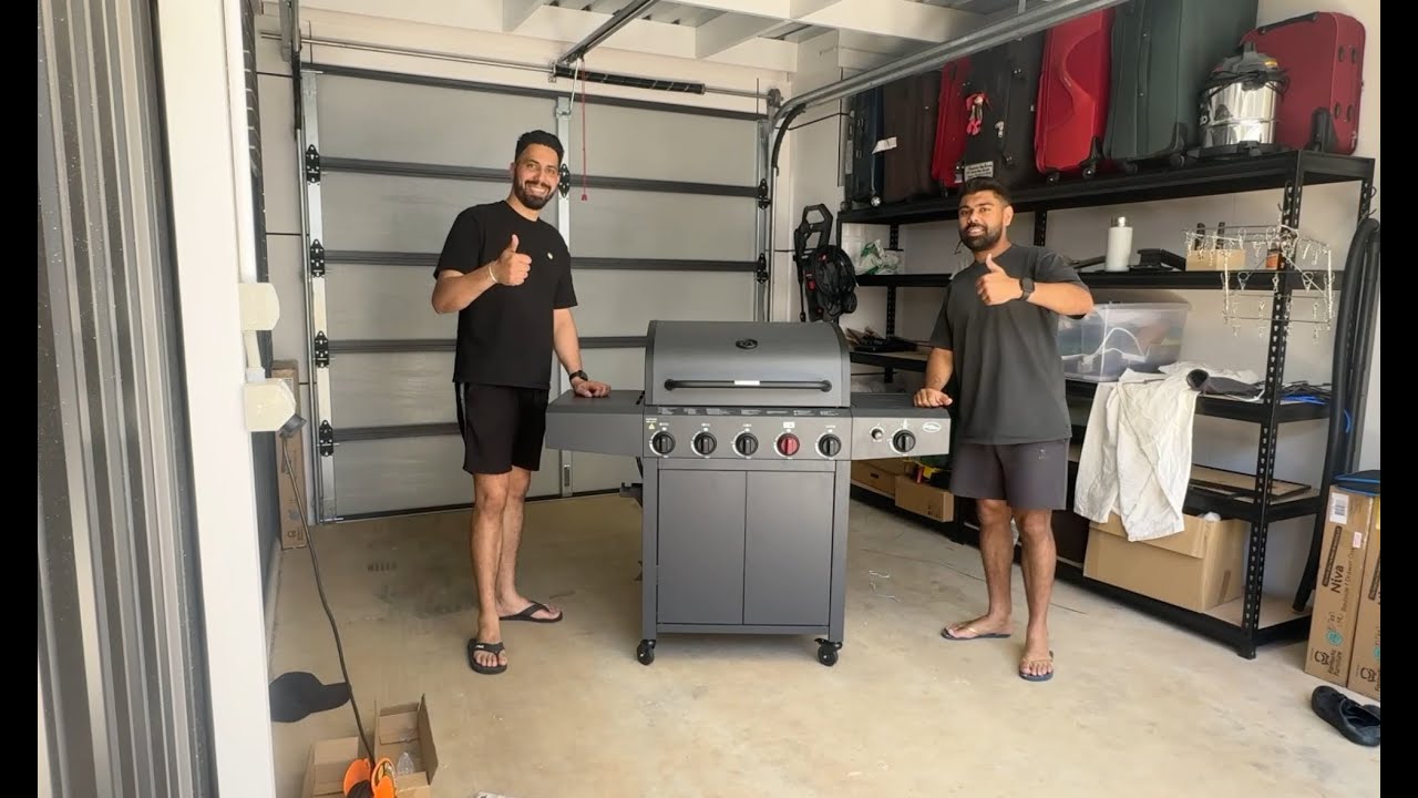 Assembly Timelapse -Downunder 5 Burner BBQ With Side Burner & Pro Sear ...