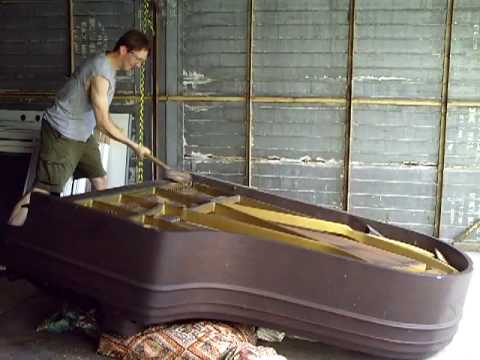 Piano Smash - This is what happens when a homeseller leaves his piano ...