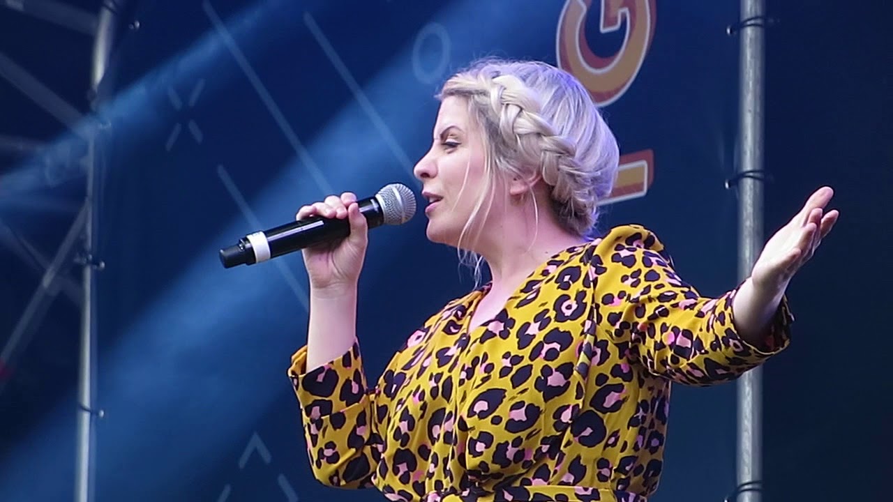 Louise Dearman singing Beautiful - YouTube