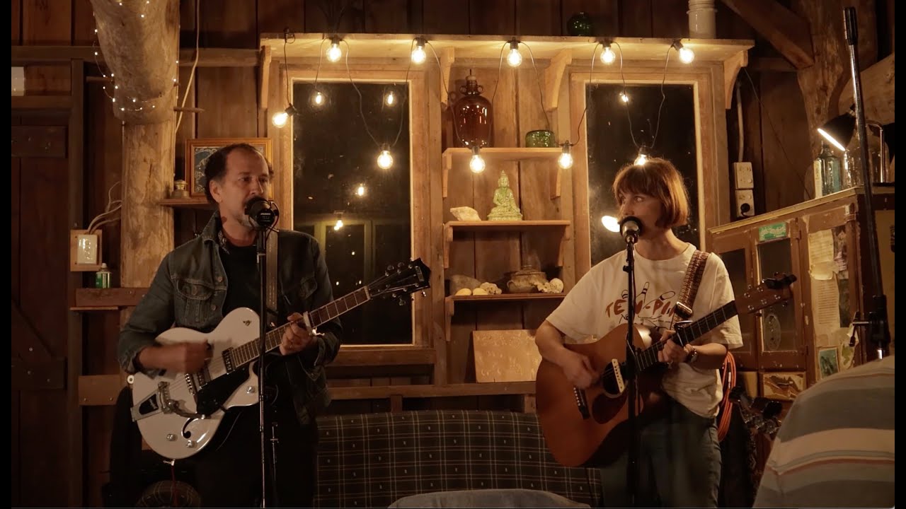 Ben Ely + Emma Bosworth "Pretty Things" - YouTube